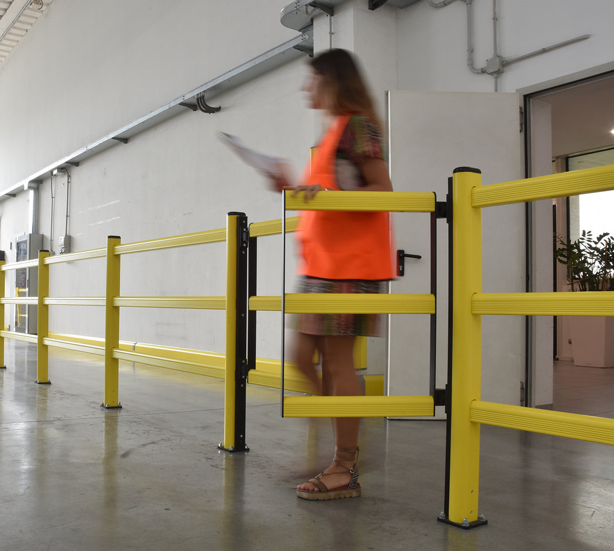 Safety Barrier Gates – EquiptoWork